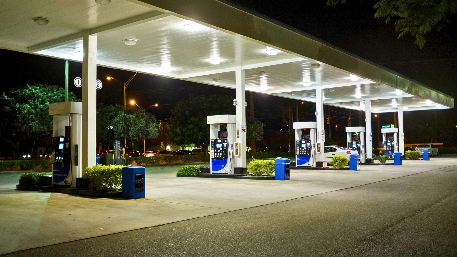 10 Best Fleet Fuel Cards for Business [2025]