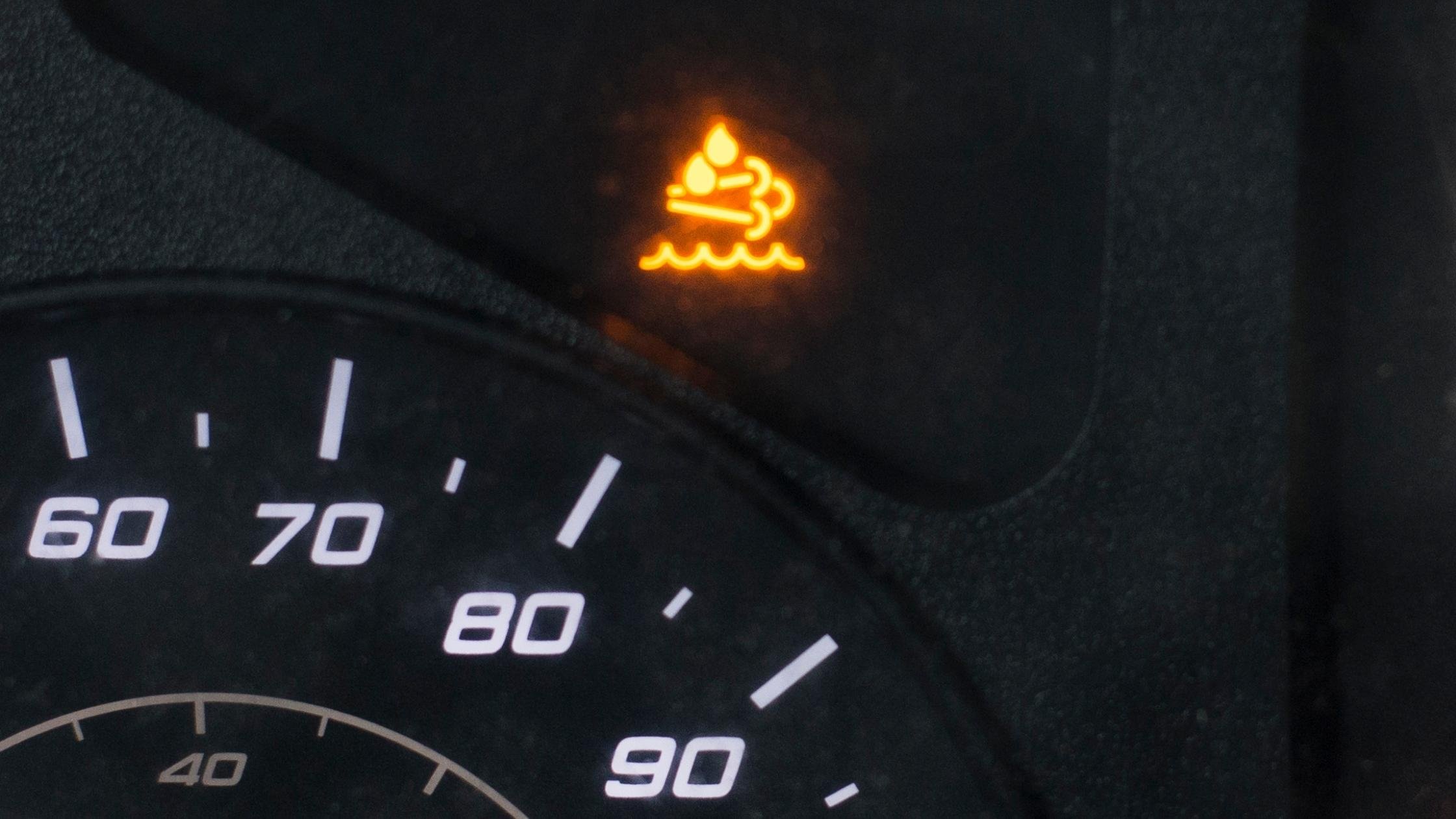 Diesel Exhaust Fluid: What Does DEF Do? | P-Fleet