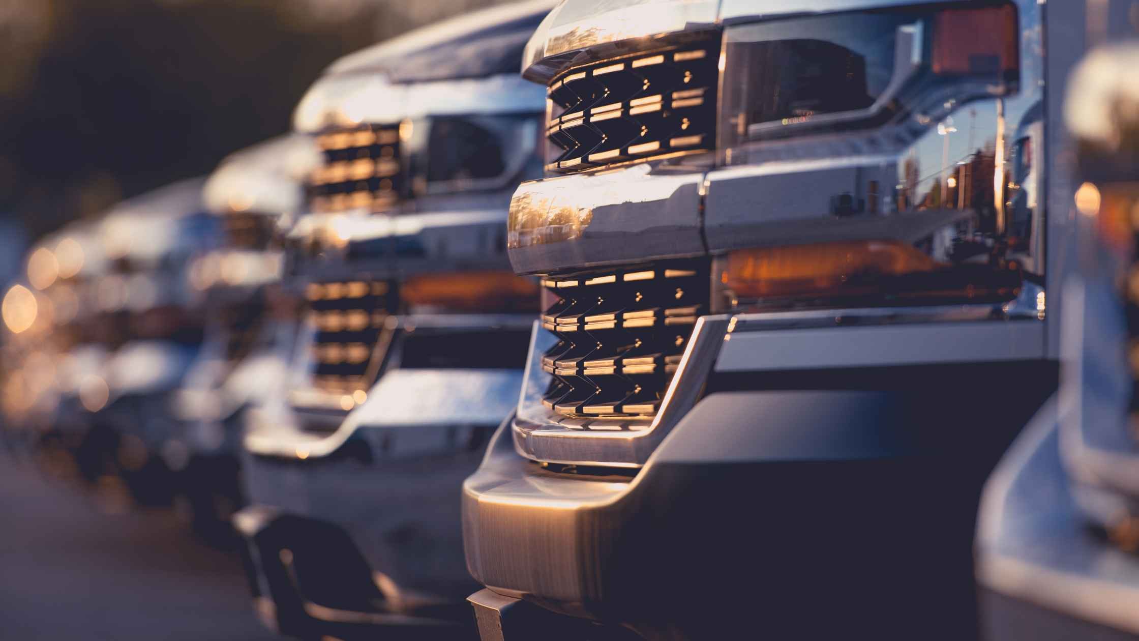 How to Manage a Fleet of Vehicles: Guide to Fleet Management
